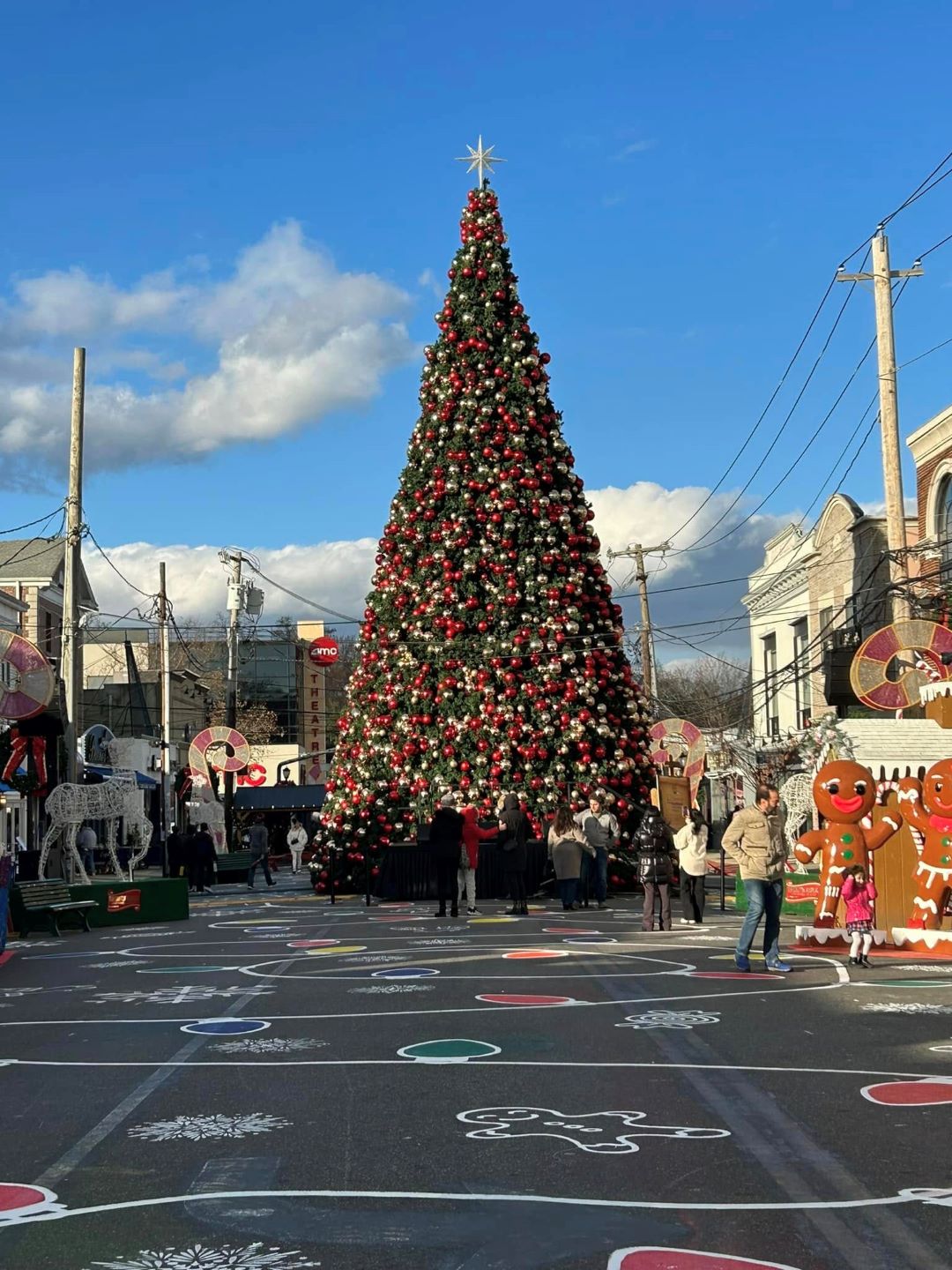 Huntington Holiday Spectacular Tree Lighting - FREE • Huntington Matters